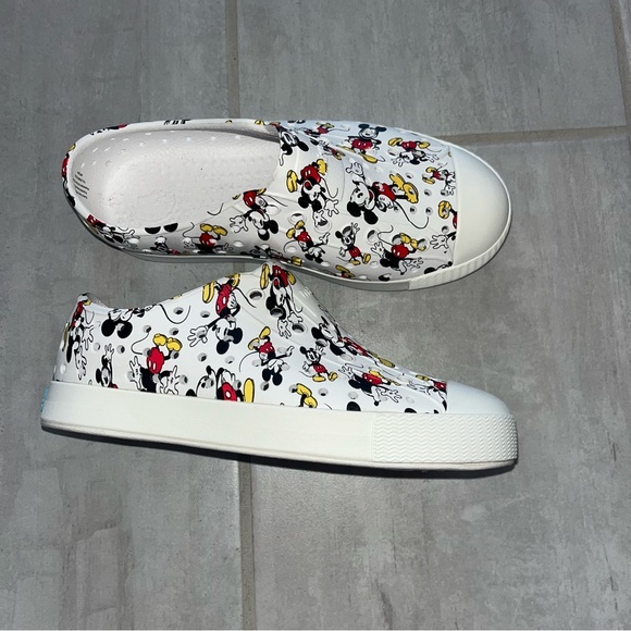 Native | Shoes | Native White With Mickey Mouse Print Kid Shoes Size ...